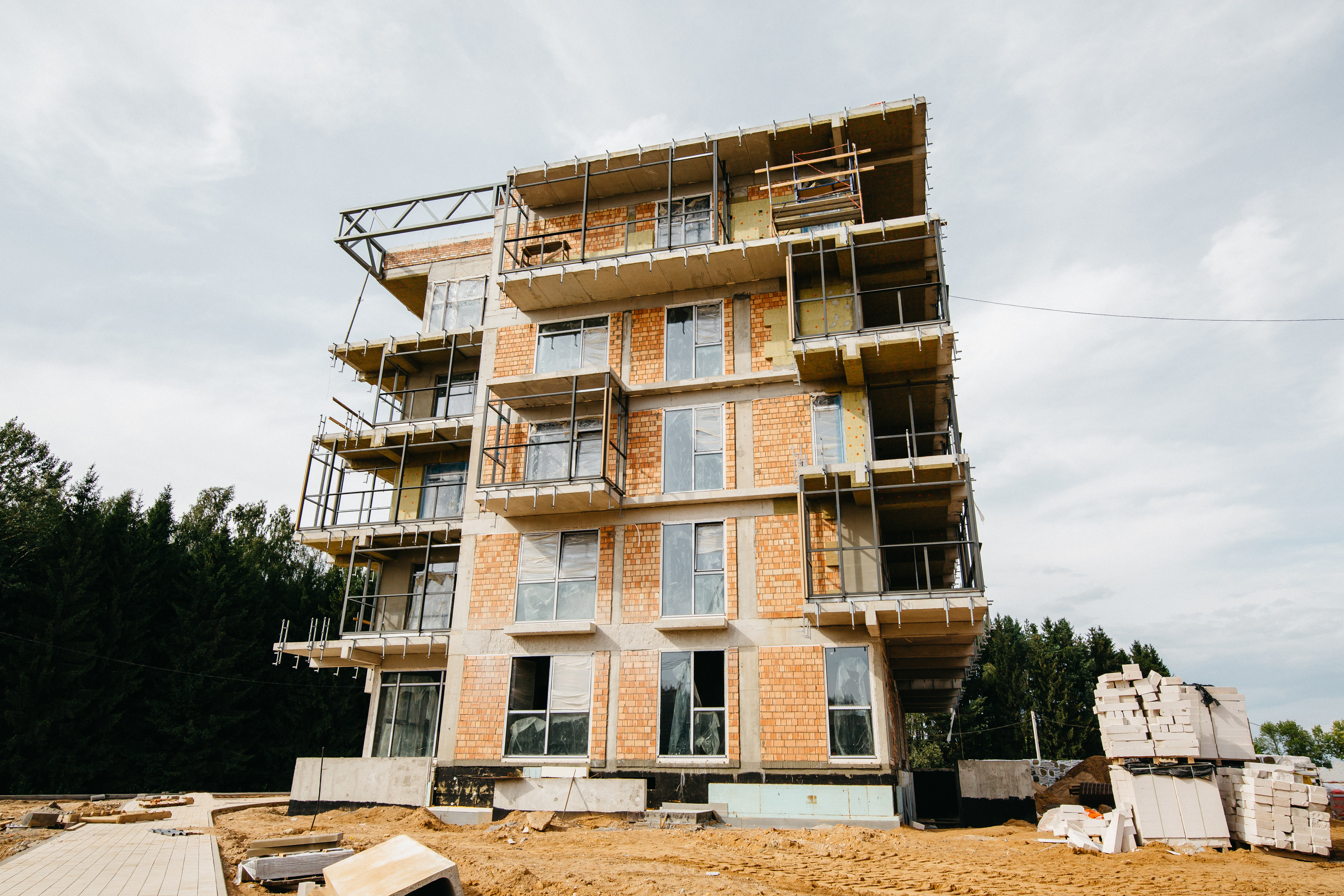 How a 1031 Exchange Can Benefit Buyers and Sellers of Distressed Property